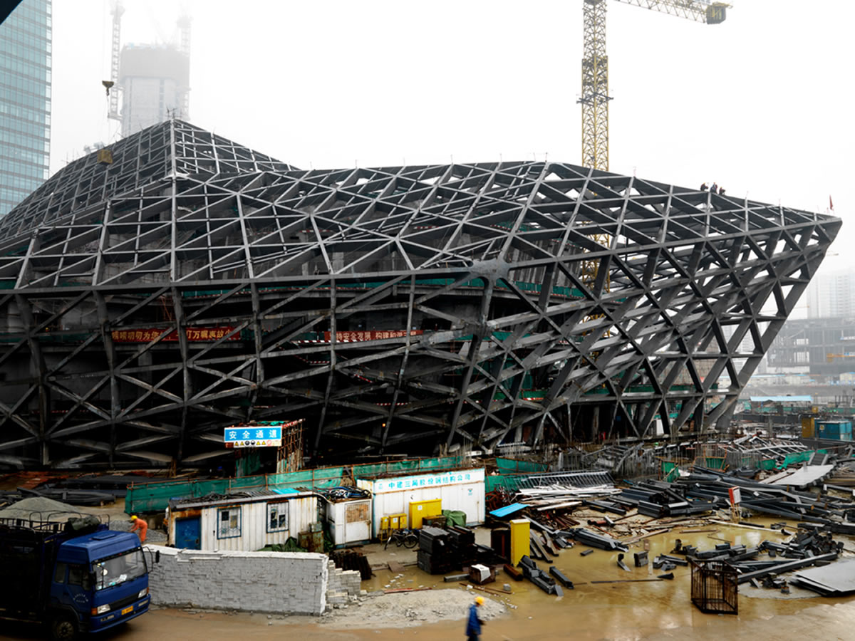 Guangzhou Opera House by Zaha Hadid Architects: A Masterpiece of ...